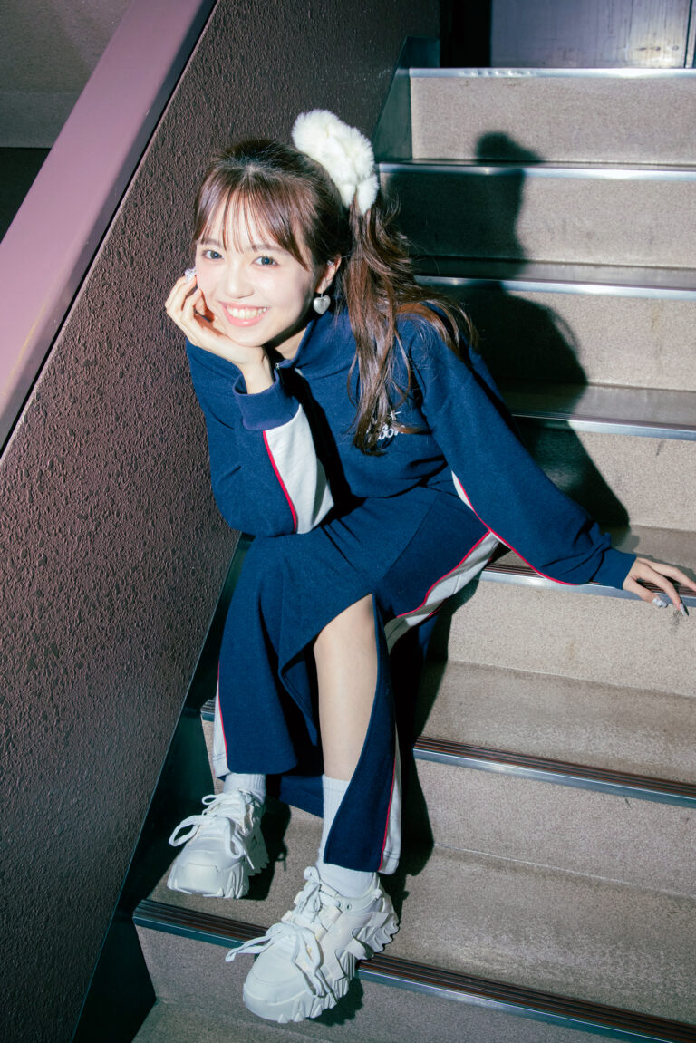 【JUST A NOON】 “1枚でキマる”インパクトのあるグラフィックが洒落感のカギ